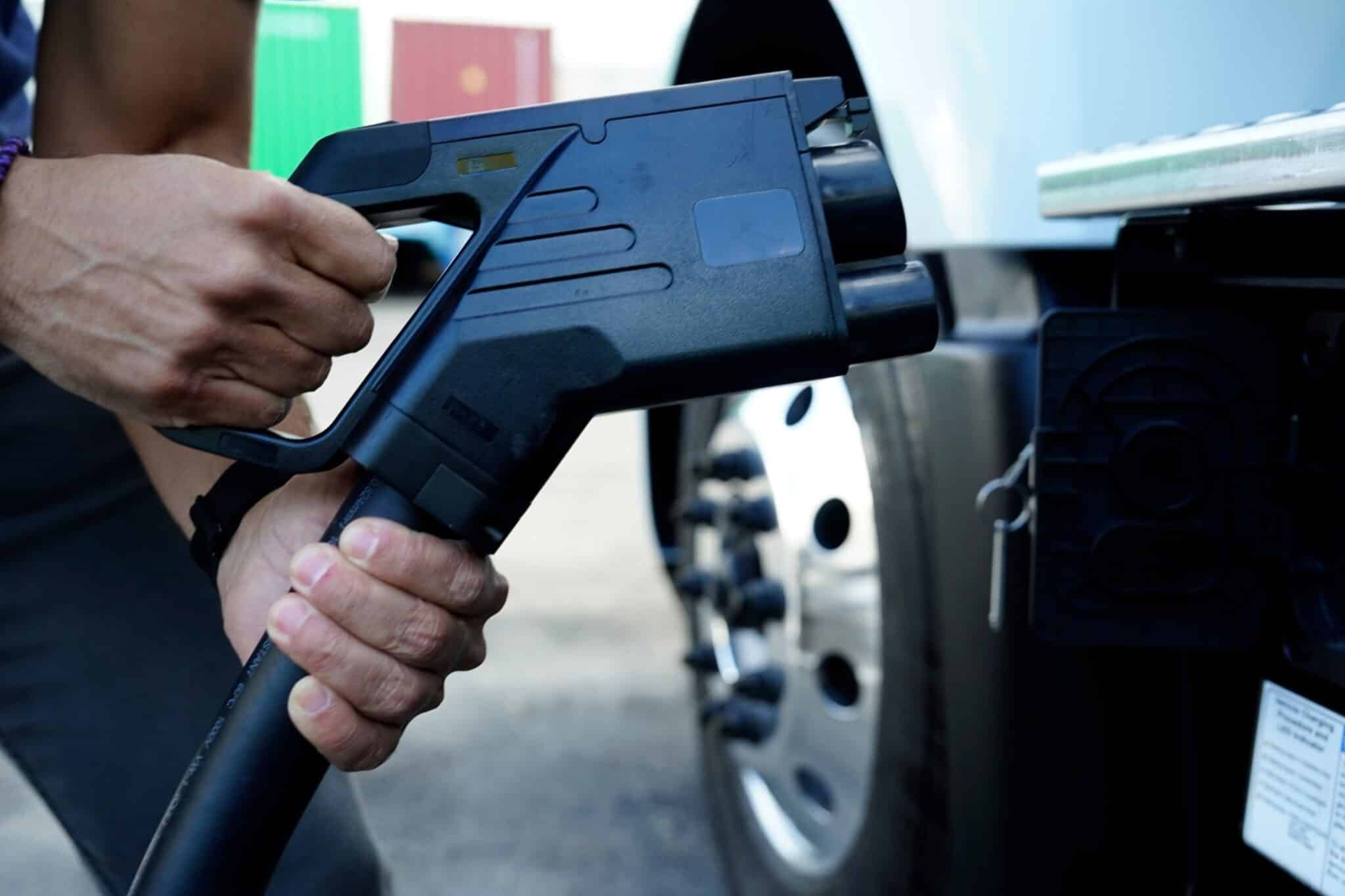 NW Seaport Alliance launches EV truck incentive program - Equipment ...