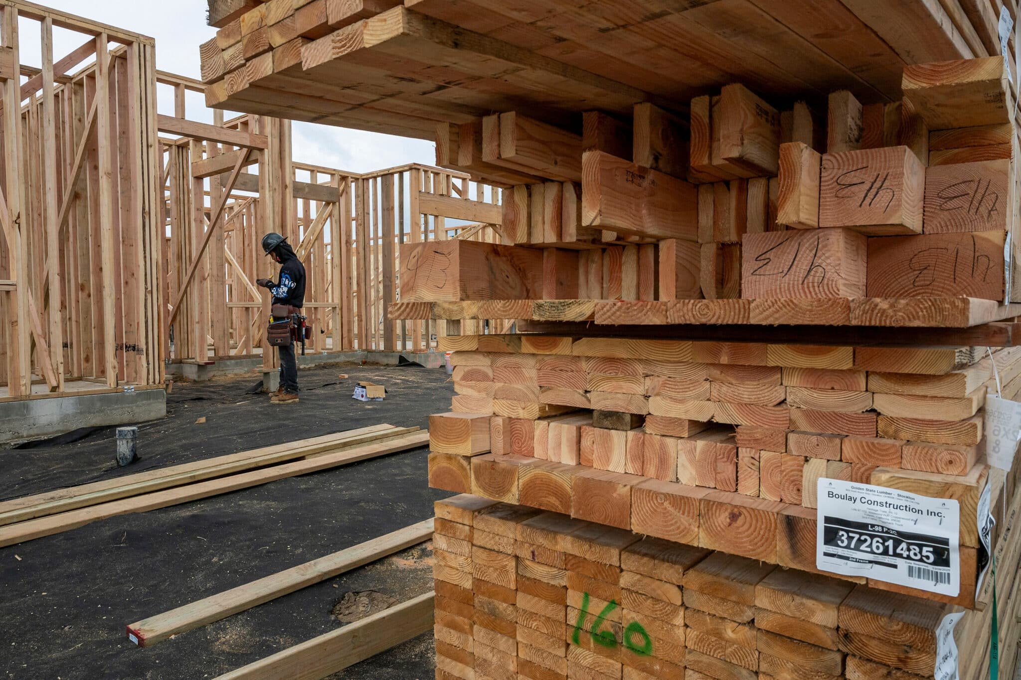 US Homebuilder sentiment drops to seven-month low on costs - Equipment Finance News
