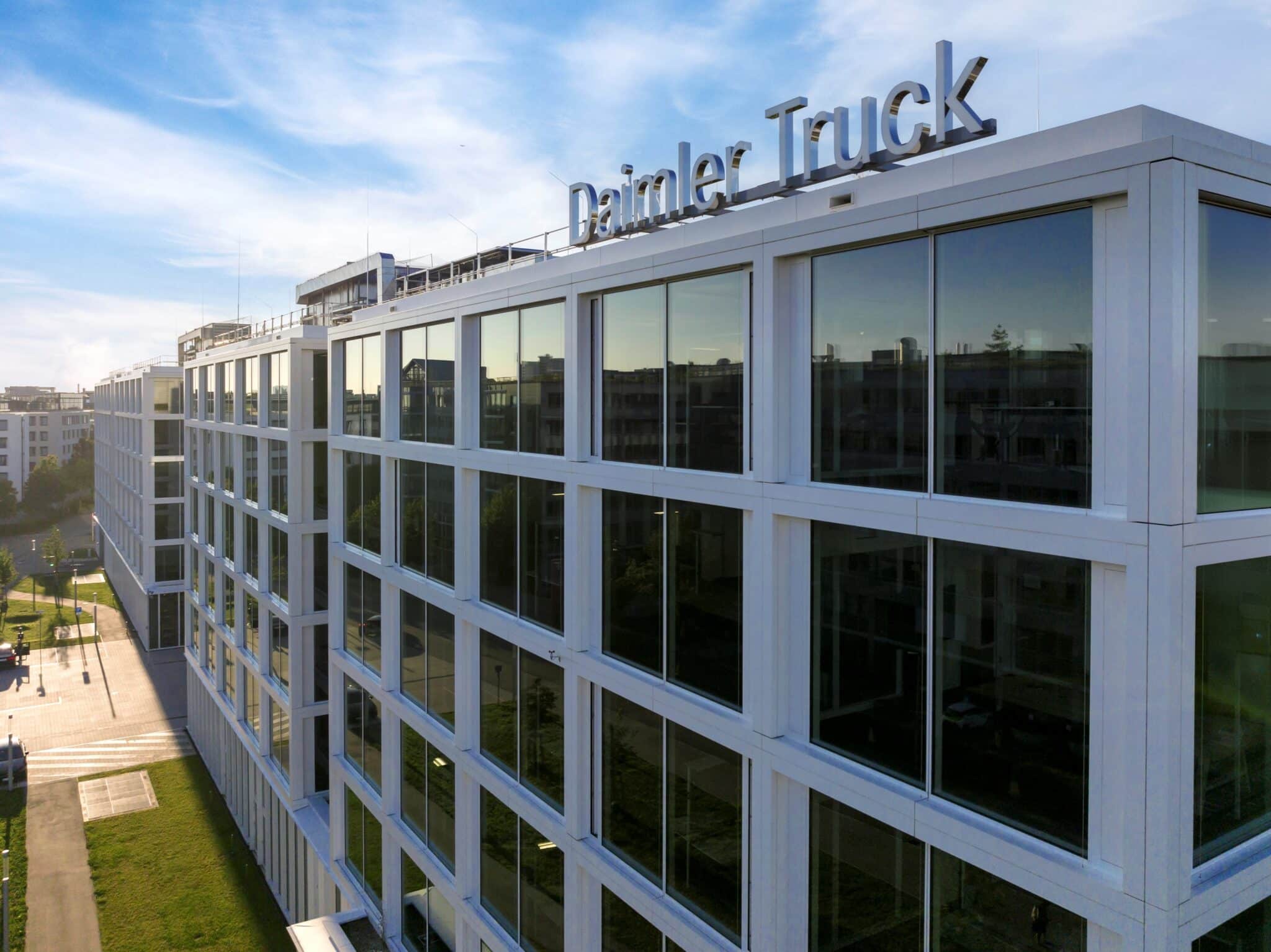 Daimler Truck financial services originations fall 16% - Equipment ...