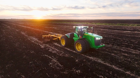 U.S. Sugar deploys autonomous John Deere tractor fleet - Equipment ...